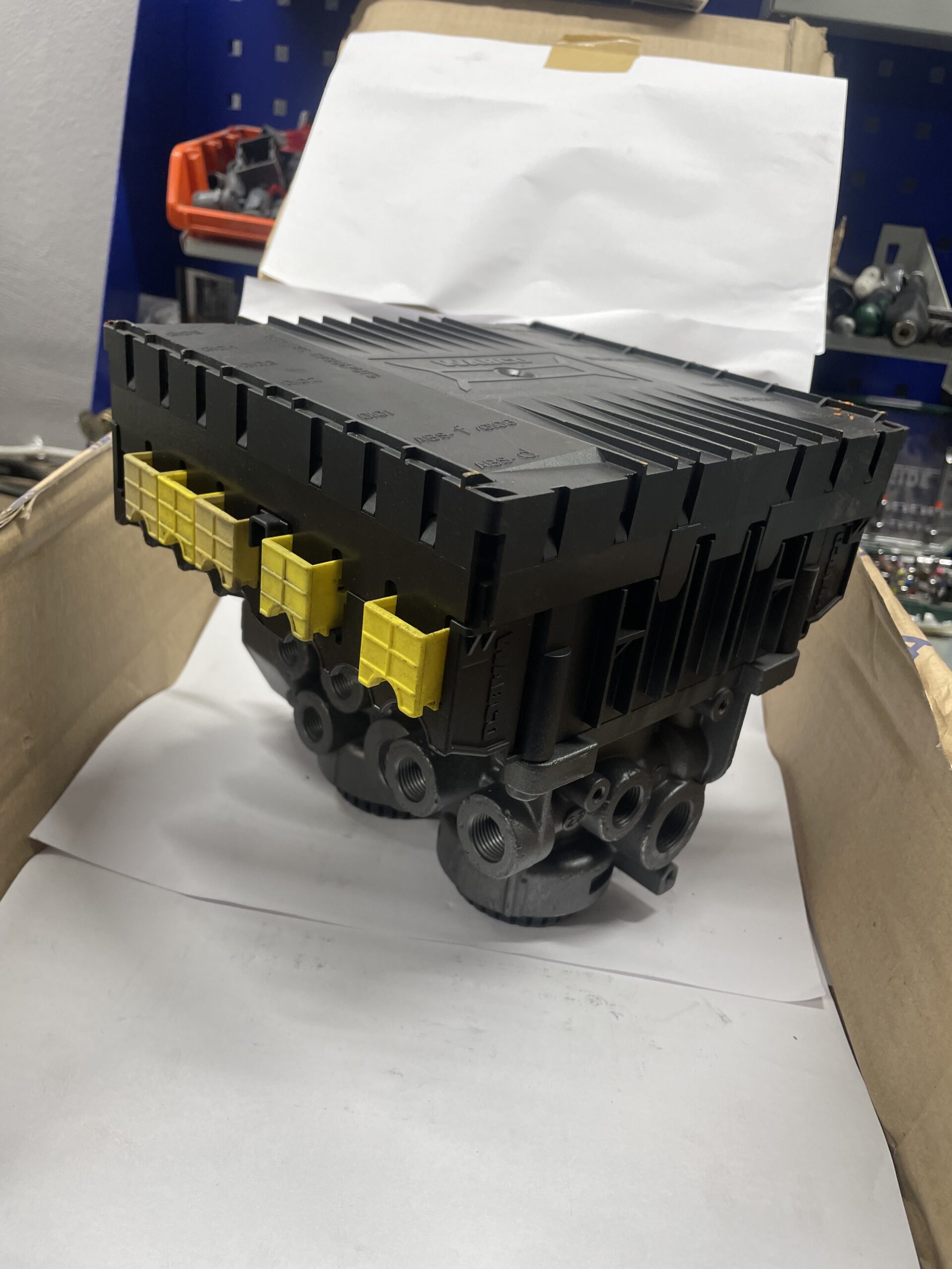 Zawór główny modulator WABCO TEBS-E STANDARD 480102030, 4801020307 ...